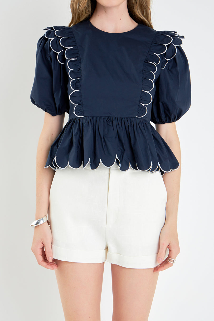 Contrast Scallop Edge Top – English Factory